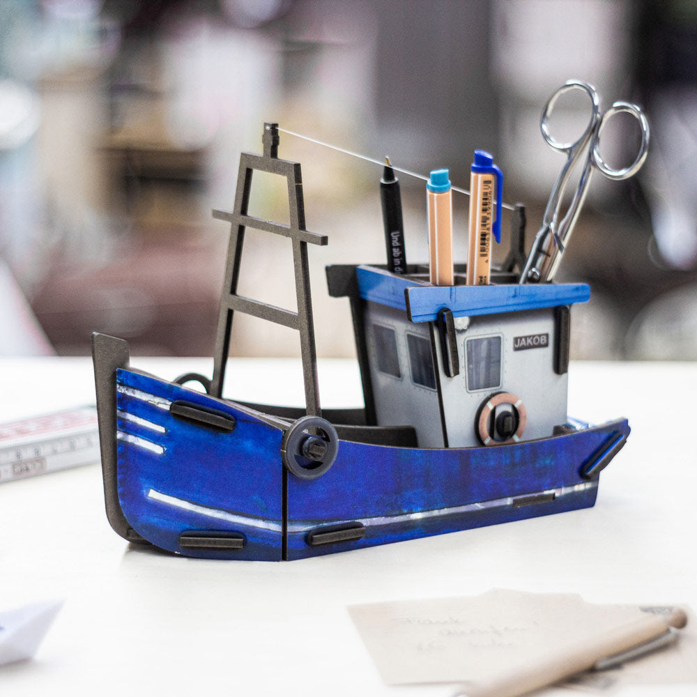 Blue Fishing Boat Pen Pot – Artisan Merchants
